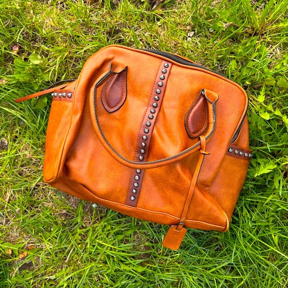Sam & Hadley | Bags | Studly Sam And Hadley Satchel Spacious And Chic ...